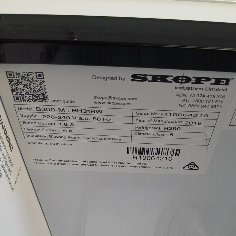 Used Skope B300-M BH31BW Single door Drink / Display Fridge